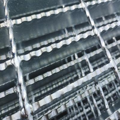 Китай 303/30/100 Serrated стальная дорожка крышки дренажа скрежетать продается