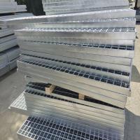 China Modular Customizable Serrated Carbon Steel Bar Grating 1000mm Width Easy Installation for sale