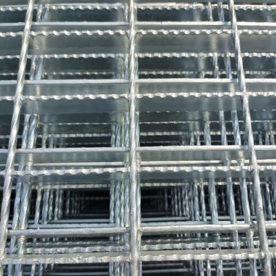 Китай Зубчатая Серратед Адвокатура решетка горячее гальванизировать погружения для шага платформы оборудования продается