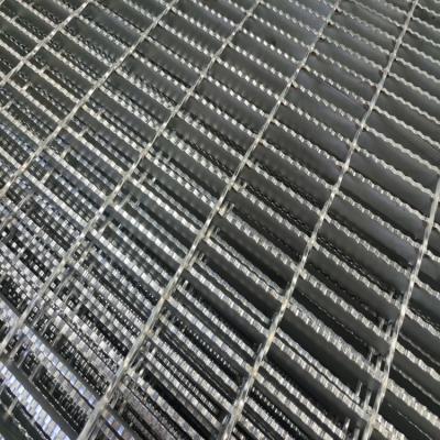 China Flat Bar Type Industrial Steel Grating Stainless Steel Texture 3mm Cross Bar Thickness for sale