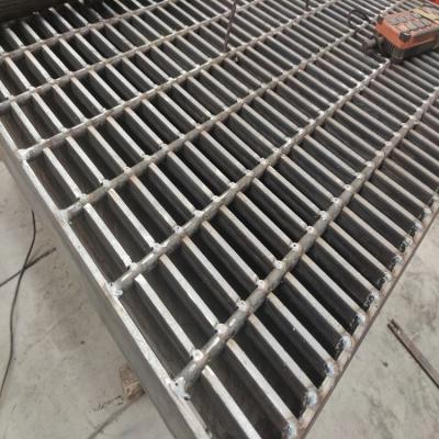 Chine Grille en acier résistant à la corrosion pour plancher de plateforme à vendre