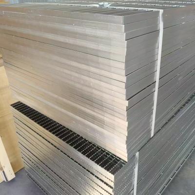 Chine China Steel Flooring Grating 30x3mm Bearing Bar 30mm Pitch Flat Bar Machine Welding à vendre