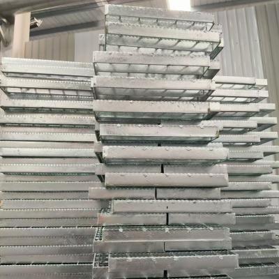 China Industriële stalen roosters met verschillende afstanden voor verschillende toepassingen Te koop