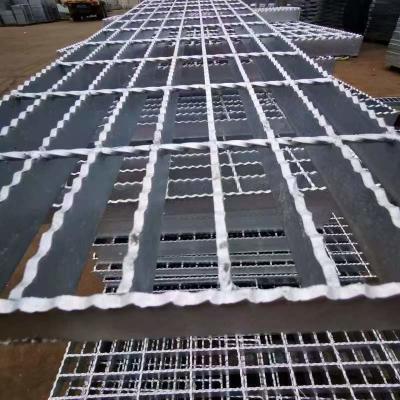 China OEM beschikbaar industriële stalen rooster voor verschillende klantvereisten Te koop