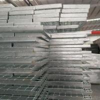 China Heavy Duty Serrated Steel Grating 32x5mm Anti-Slip Galvanized Grid for Industrial Flooring for sale
