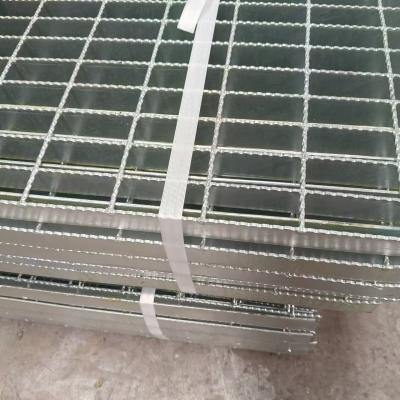 中国 耐滑りと防風排水付きの鉄格子板で,鉱山で長時間使用できます 販売のため