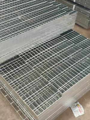 중국 기계 작업장에서 사용되는 지그 자그 철열에 대해 미끄러지지 않는 가벼운 무게 판매용