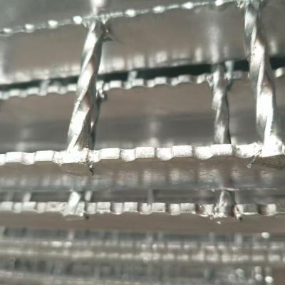 中国 標準のYB/T4001-2007標準と共通の32*5サイズとOEM利用可能な産業用鋼格子 販売のため