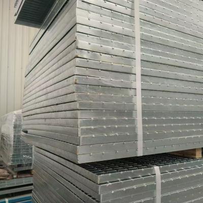 中国 標準のYB/T4001-2007標準と共通の32*5サイズとOEM利用可能な産業用鋼格子 販売のため