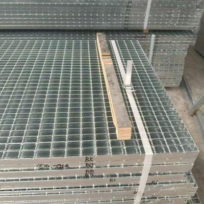 Chine YB/T4001.1-2007 Standard Modern Stainless Steel Flat Bar Grating With Machine Welding Bright On Surface à vendre