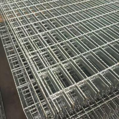 Китай 3 мм 35 мм усиленный подшипник стальной решетки для тяжелого грузового пола продается