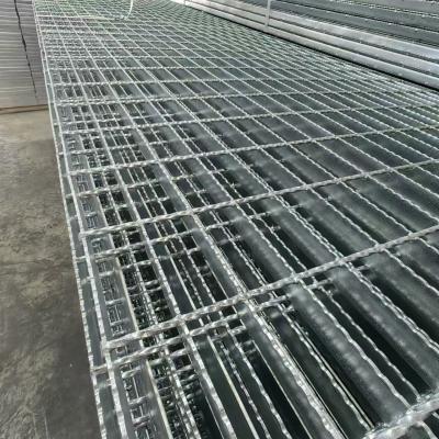 Cina YB/T4001.1-2007 Griglie di acciaio galvanizzato a caldo saldate con trama di 30 mm in vendita