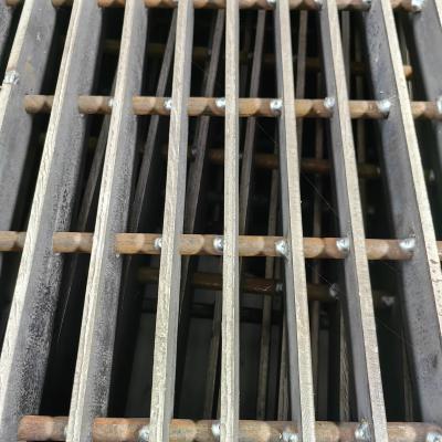 中国 30mm x 30mm スチール・グリッティング フラット・バー 販売のため