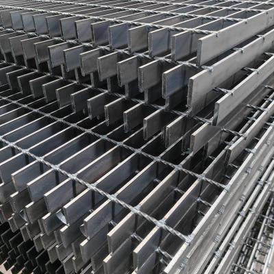 China Stalen vloerrassen met machine-druk lassen dwarsbalk Pitch 30mm Te koop