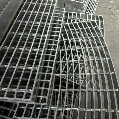 China 30mm Steel Floor Decking Grating Flat Bar Welding Process Hot Galvanized for sale