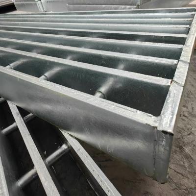 China 3 mm dwarsbalk roestbestendige industriële stalen rooster Te koop
