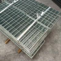 China Industrial Steel Grating 40mm Pitch Hot Dipped Galvanized Interlocking Design for sale