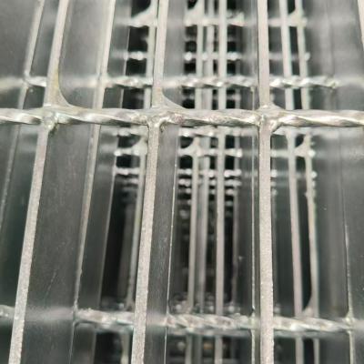 중국 외부 하수처리를 위한 스키드 방지 중량 탄소 강철 Grating 판매용