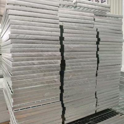 China Dekorative Stahlgitter für Gärten und Außenräume: Stil und Funktionalität zu verkaufen