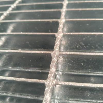 Китай Эстетические стальные решетки для архитектурных проектов: сочетание формы и функции продается