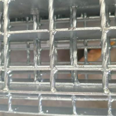 China Rejas de acero a prueba de óxido: una opción confiable para aplicaciones al aire libre y marinas en venta