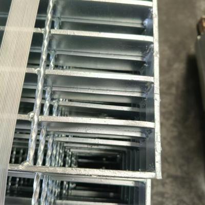 China Hochwertige Stahlgitter: Dauerhaftig und übertreffen Ihre Erwartungen zu verkaufen