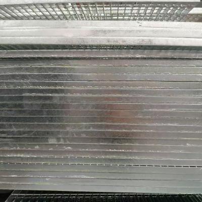 China Vielseitige Verriegelungsgitter aus Stahl: Einfach zu montieren und zu konfigurieren zu verkaufen