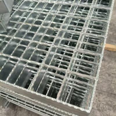 China Modulaire stalen roosters: aangepast aan veranderende behoeften en configuraties Te koop