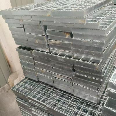 China Rejas de acero resistentes a la oxidación: ideales para el exterior y ambientes hostiles en venta