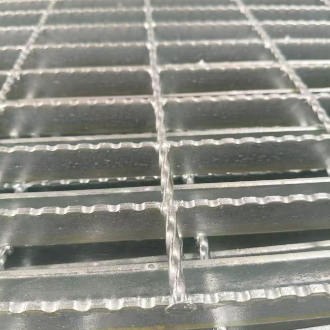 Explosion-Proof Steel Gratings: Safe for Hazardous Areas