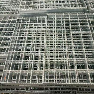 China Roestvrijstalen roosters: elegant en corrosiebestendig Te koop