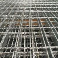 China Sound-Insulating Steel Grating 32x5mm Heavy Duty Anti-Slip Grating 30mm Pitch for sale