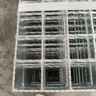 中国 ガルバン化 鉄格子 優れた 防腐性能 販売のため