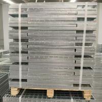 China Steel Grating Heavy Duty 32x5mm Bearing Bar Pitch 30mm 40mm 50mm YB/T4001-2007 for sale