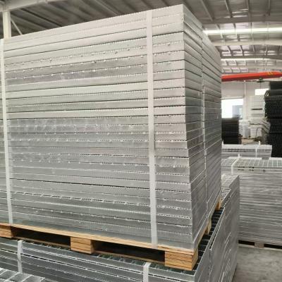 China Vlak staal rasterplaat industriële stalen rooster met OEM-toepassing Te koop