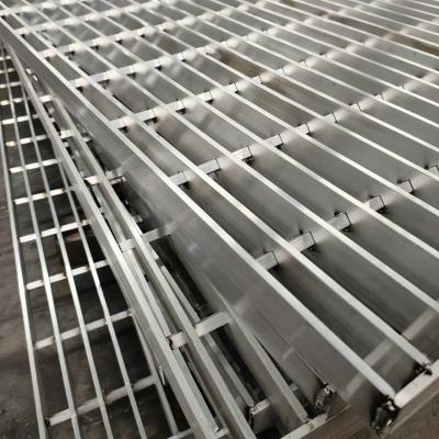 Chine Grille en acier inoxydable soudé à pression plate à surface brillante à vendre