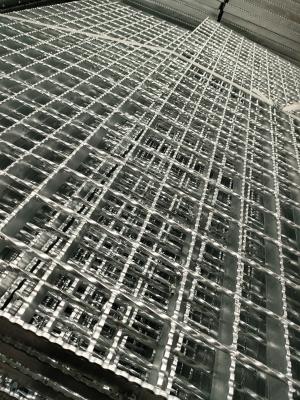 중국 10mm 젤바니지 표면 톱니 모양의 강철 Grating 내구성 12mm 평면 바 판매용