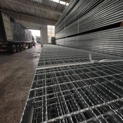 China Customized-Made Industrial Steel Grating Press Lock Steel with Pressure Welded Steel Grid Plate Production Method for sale
