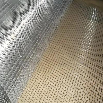 China Strong Welded Mesh Fence with Uniform Mesh Size and Flat Surface Suitable for Heavy Duty Industrial and Agricultural Uses for sale