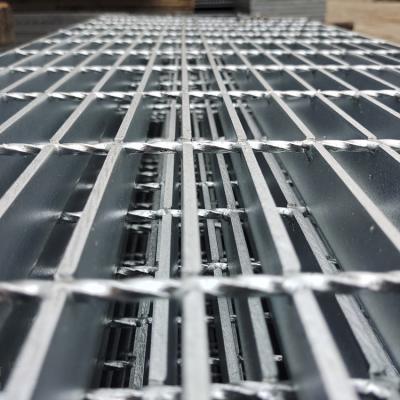 China Heavy Duty Steel Grating manufactured according to international standards ensuring and reliability for heavy duty industrial for sale