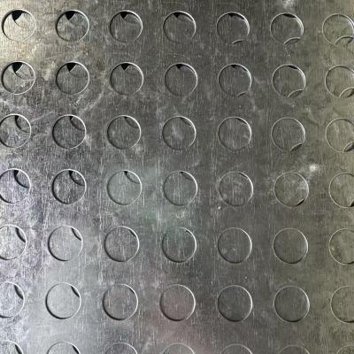 China Customizable perforated metal sheets support ventilation, filtration, sound insulation and decoration. for sale