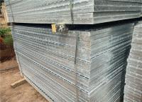 China Hot Dipped Galvanized Steel Grating 30mm Bearing Bar Pitch Industrial Flooring for sale