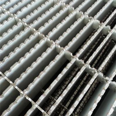 通路および床のためのアルミニウムによって電流を通される鋸歯状にされた私棒格子