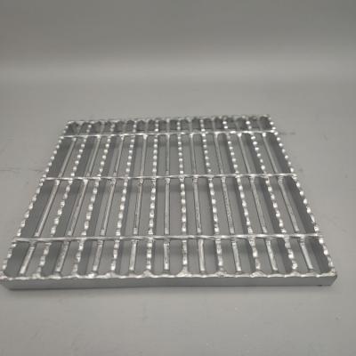 중국 6 밀리미터 보도와 차도 톱니 모양 봉 격자 판매용