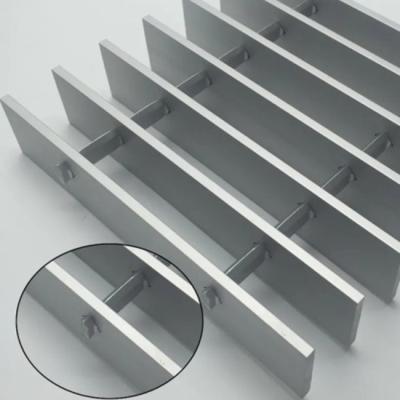 China 2mm Thickness Aluminum Bar Grating For Walkway Platform for sale