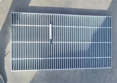 Chine Acier de plaine de matériau de construction râpant chaud plongé galvanisé pour le passage couvert à vendre