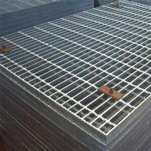 Chine 32*3 Flat Bar Industrial Steel Grating Hot Dip Galvanized Driveway à vendre