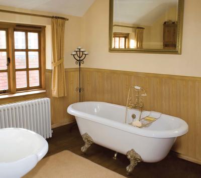 China Revestimiento/revestimiento decorativos de la pared del artículo WPC instalado convenientemente en venta