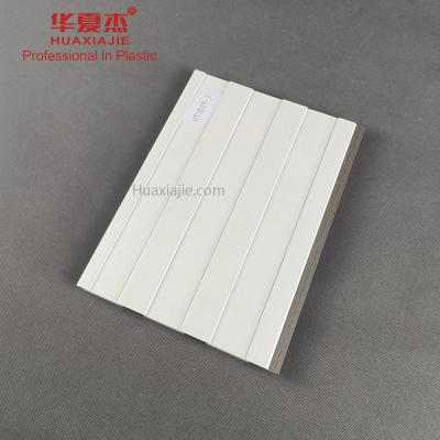 중국 홀 설계 소독제를 위한 주문형 Wpc 벽판지 판매용