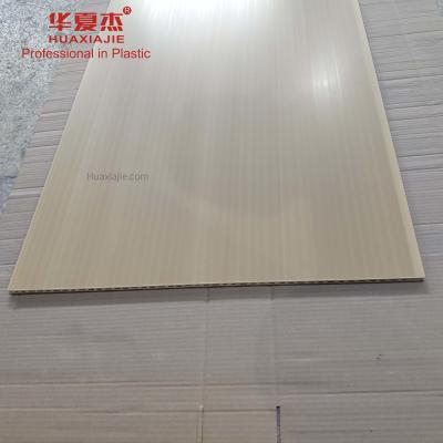 Cina Pannello di parete di legno irritante di Wpc di progettazione per la decorazione domestica in vendita